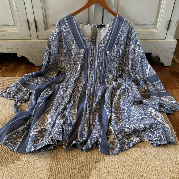 Figleaffashion | Dresses | Nwt Boutique Plus Size Long Sleeve Tassel ...